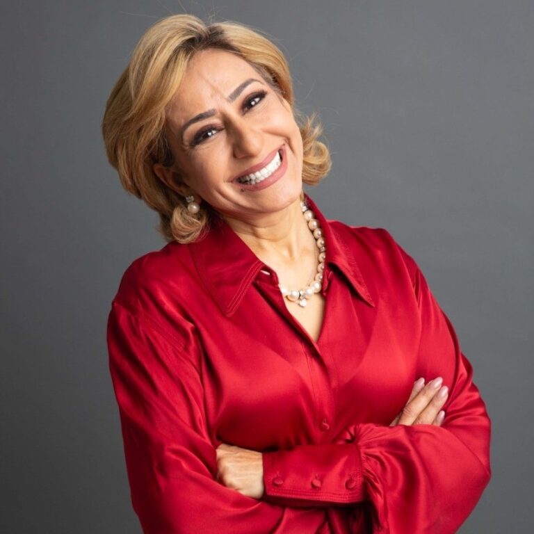 من هي هالة كاظم؟ - manhiya.com